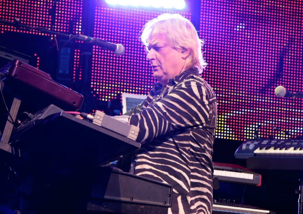Geoff Downes of YES (10/30/25) - 96.5 WKLH